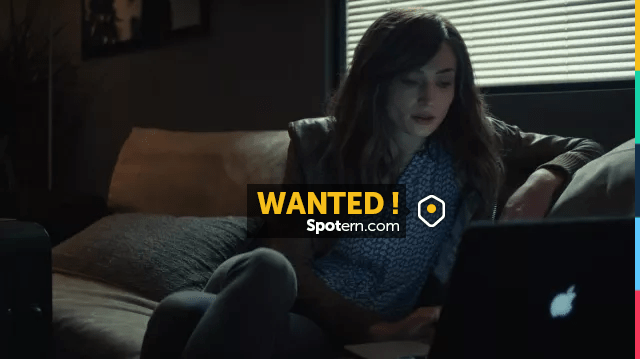 Printed Blouse top worn by Margaret Ratliff (Sophia Turner) as seen in ...