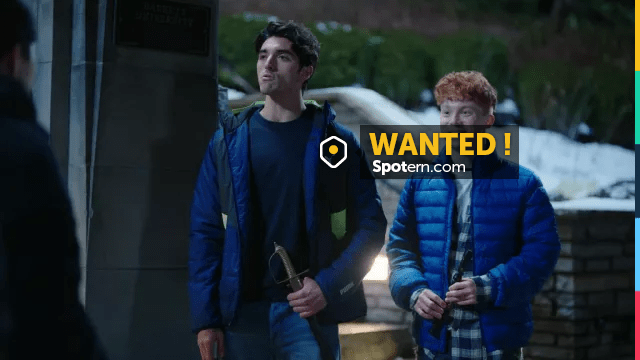 Chaqueta Puma usada por Dustin (Taylor Perez) como se ve en 1Up | Spotern