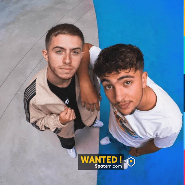 Los jeans azules que lleva Inoxtag en su cuenta de Instagram @inoxtag ...