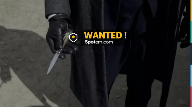 The knife used by Thomas Shelby (Cillian Murphy) in Peaky Blinders TV ...