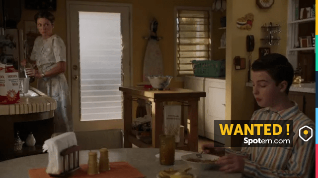 Striped pajamas worn by Sheldon Cooper (Iain Armitage) as seen in Young ...