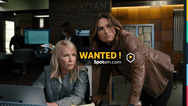 Brown leather jacket worn by Captain Olivia Benson (Mariska Hargitay ...