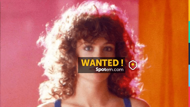 Brown curly wig that looks like the hair of Lisa (Kelly LeBrock) in ...