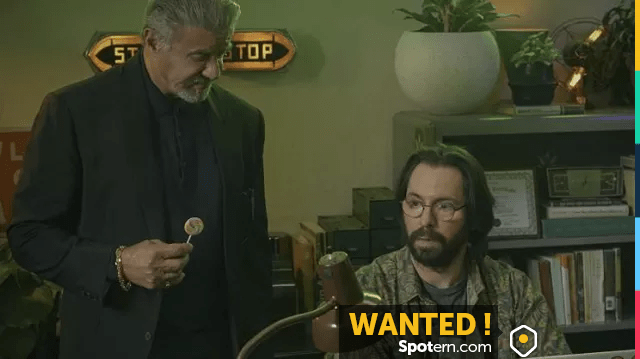 Floral button down shirt worn by Bodhi (Martin Starr) as seen in Tulsa ...