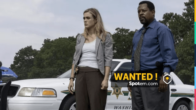 Watch worn by Jake Doyle (Martin Lawrence) as seen in Mindcage movie ...