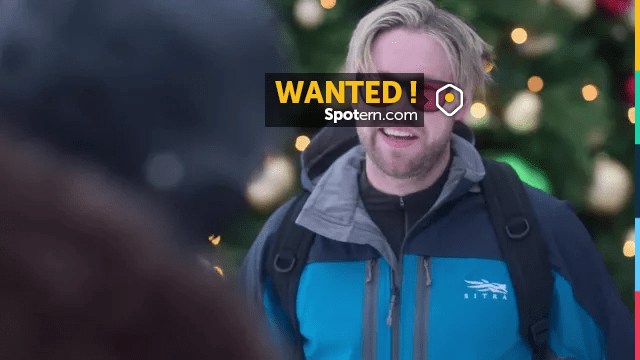 Sunglasses worn by Jake Russell (Chord Overstreet) as seen in Falling ...