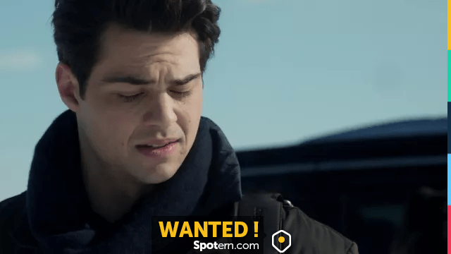 Bugatti Bag worn by Owen Hendricks (Noah Centineo) as seen in The ...