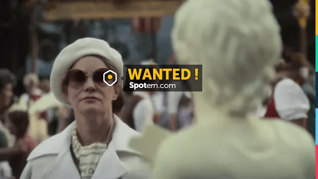 Sunglasses worn by Chava Apfelbaum (Jen­nifer Ja­son Leigh) as seen in ...