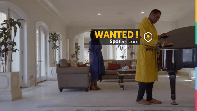 Versace yellow bathrobe worn by Cameran Sanders (Lawrence Hilton-Jacobs ...