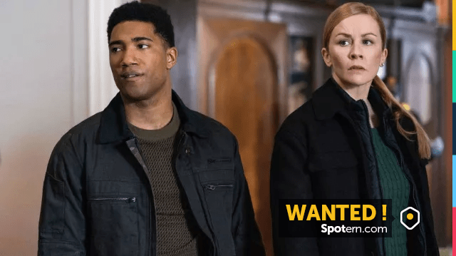Green cable sweater worn by Europol Agent Megan 'Smitty' Garretson (Eva ...