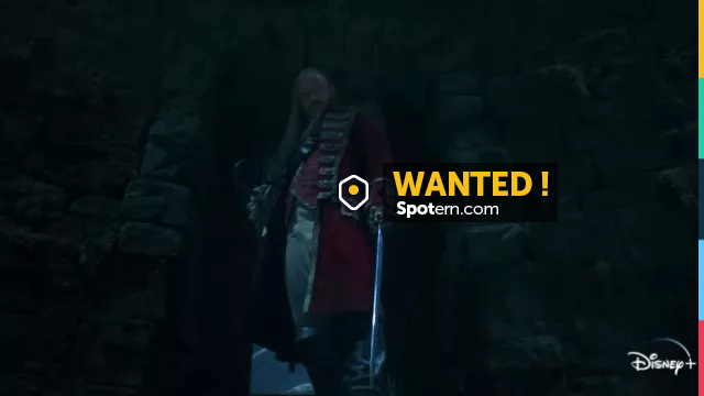 Traje rojo usado por el Capitán Garfio (Jude Law) como se ve en la ...