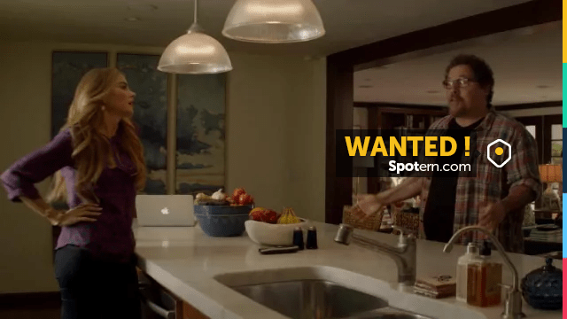 Plaid shirt worn by Carl Casper (Jon Favreau) as seen in Chef movie ...