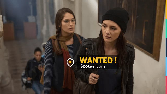 Scarf worn by Penn (Lola Kirke) in Fallen movie | Spotern