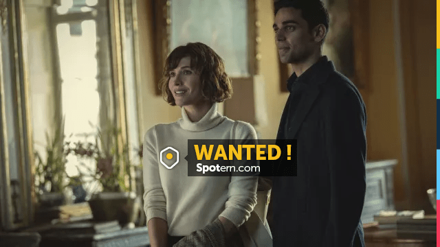 Cuello alto blanco usado por Anna Barton Charlie Murphy) en el ...