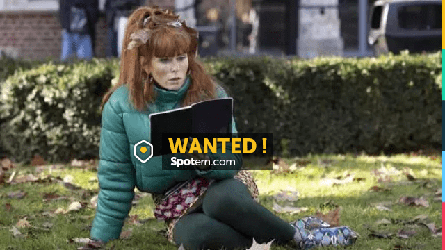 The green down jacket worn by Morgane Alvaro (Audrey Fleurot) in the ...