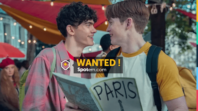 Plaid shirt worn by Charlie Spring (Joe Locke) as seen in Heartstopper ...