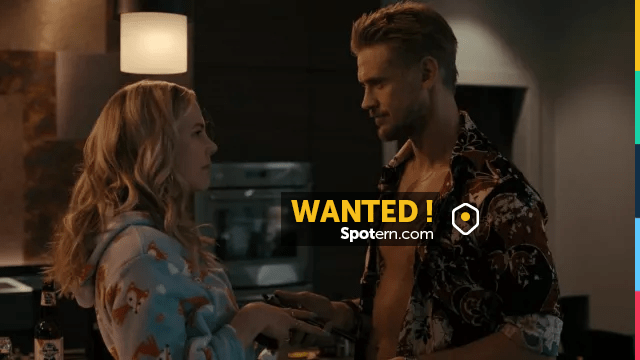 Printed shirt worn by Clement Mansell (Boyd Holbrook) as seen in ...