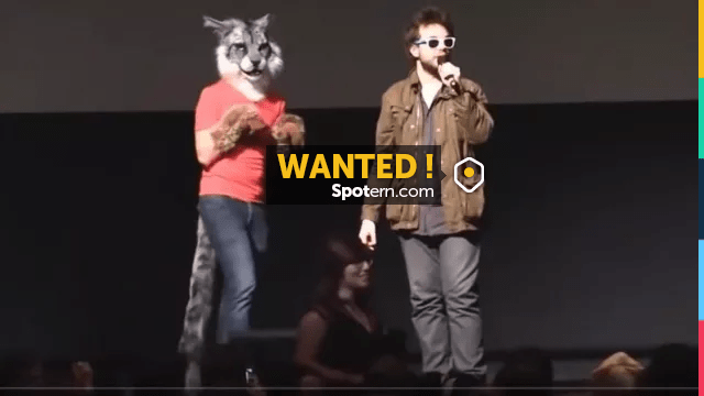 The brown jacket worn by Antoine Daniel in the YouTube video The Cringe ...