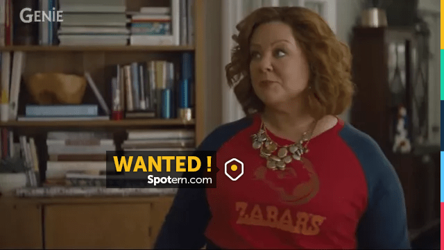 Zabar's Raglan Tee worn by Flora (Melissa McCarthy) as seen in Genie ...