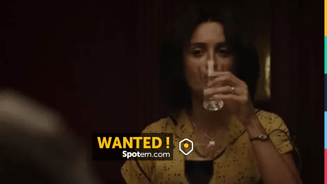 Yellow printed dress worn by Laura Ferrari (Penélope Cruz) as seen in ...