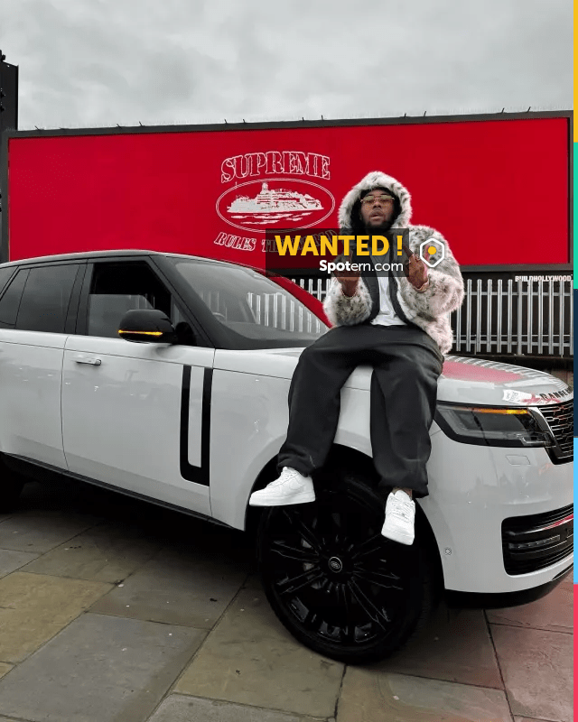 The fur jacket worn by Clint419 on his Instagram account@clint419 | Spotern