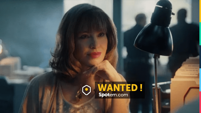 Monsters: The Lyle and Erik Menendez Story Outfits: Judalon Smyth wears ...