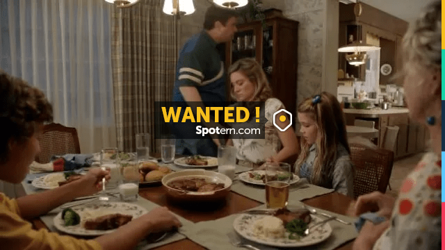 Young Sheldon Wardrobe: Mary Cooper (Zoe Perry) wears White floral ...