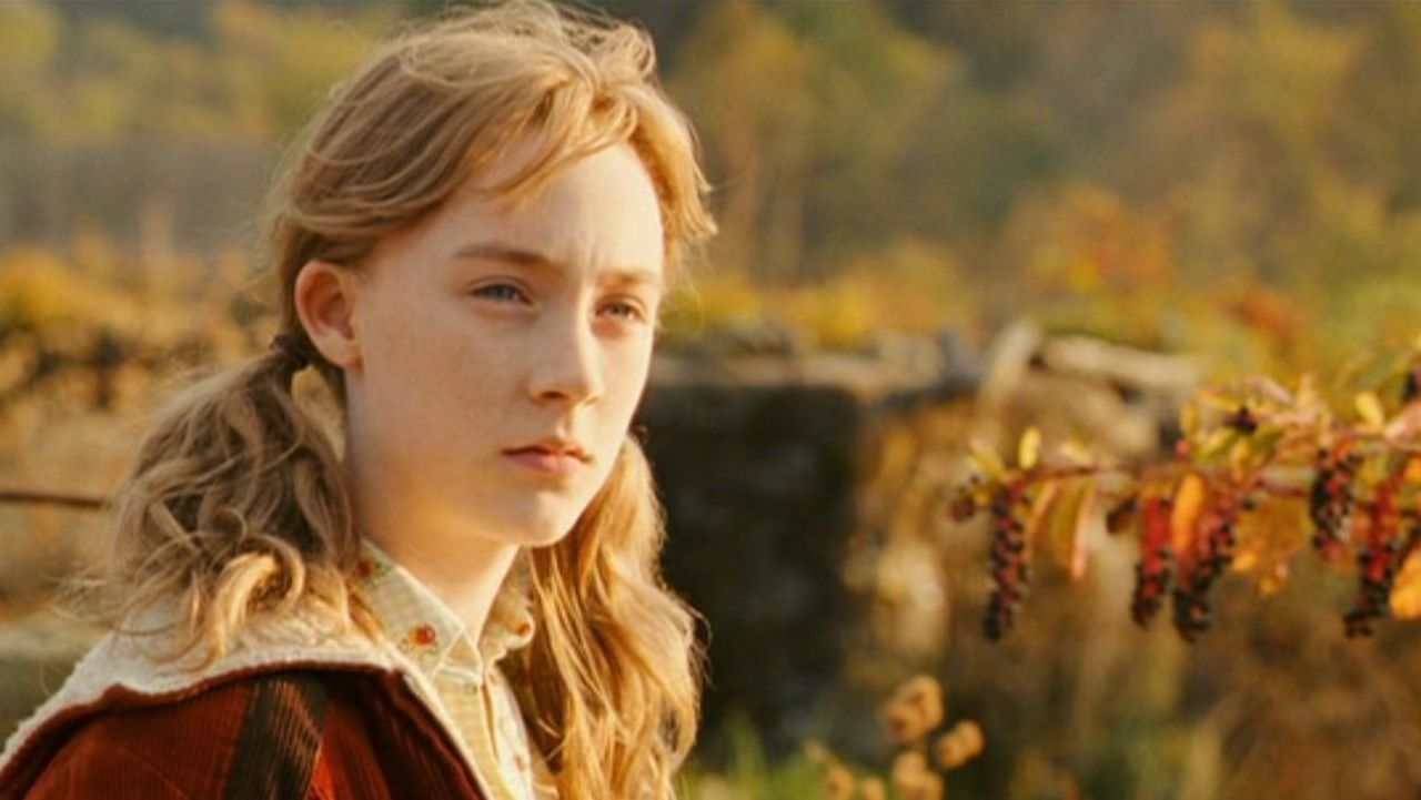 The shirt with the flowers of Susie Salmon (Saoirse Ronan) in The ...