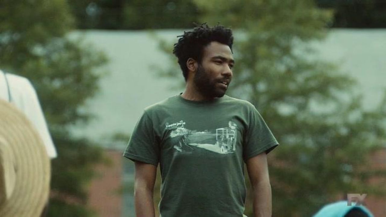 The green t-shirt Earnest Marks / Earn (Donald Glover) in Atlanta ...
