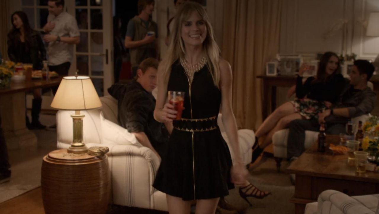 The dress Brooke Maddox (Carlson Young) in Scream S01E01 | Spotern