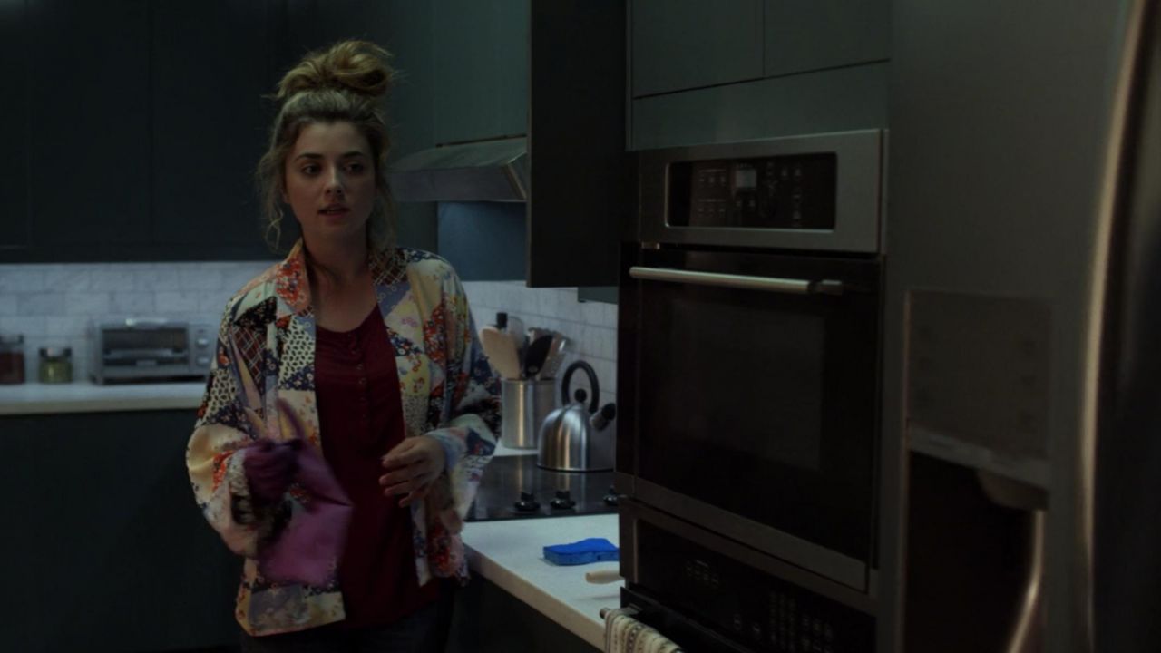 The shirt patchwork of Amy Bendix (Giorgia Whigham) in Marvel's The ...