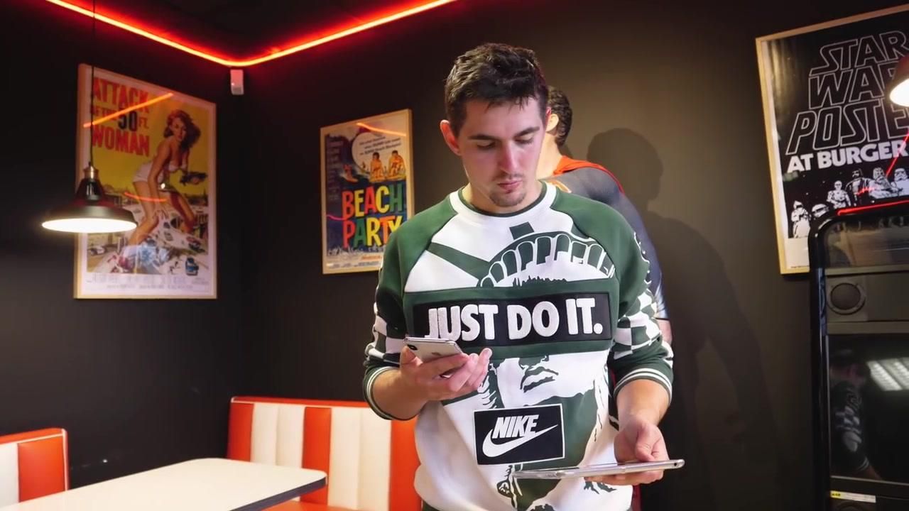 Sweatshirt Nike worn by Neoxi in his YouTube video I TEST OBJECTS ...