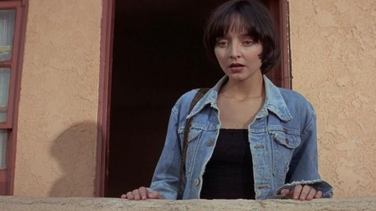 Denim jacket worn by Fabienne (Maria de Medeiros) in Pulp Fiction | Spotern