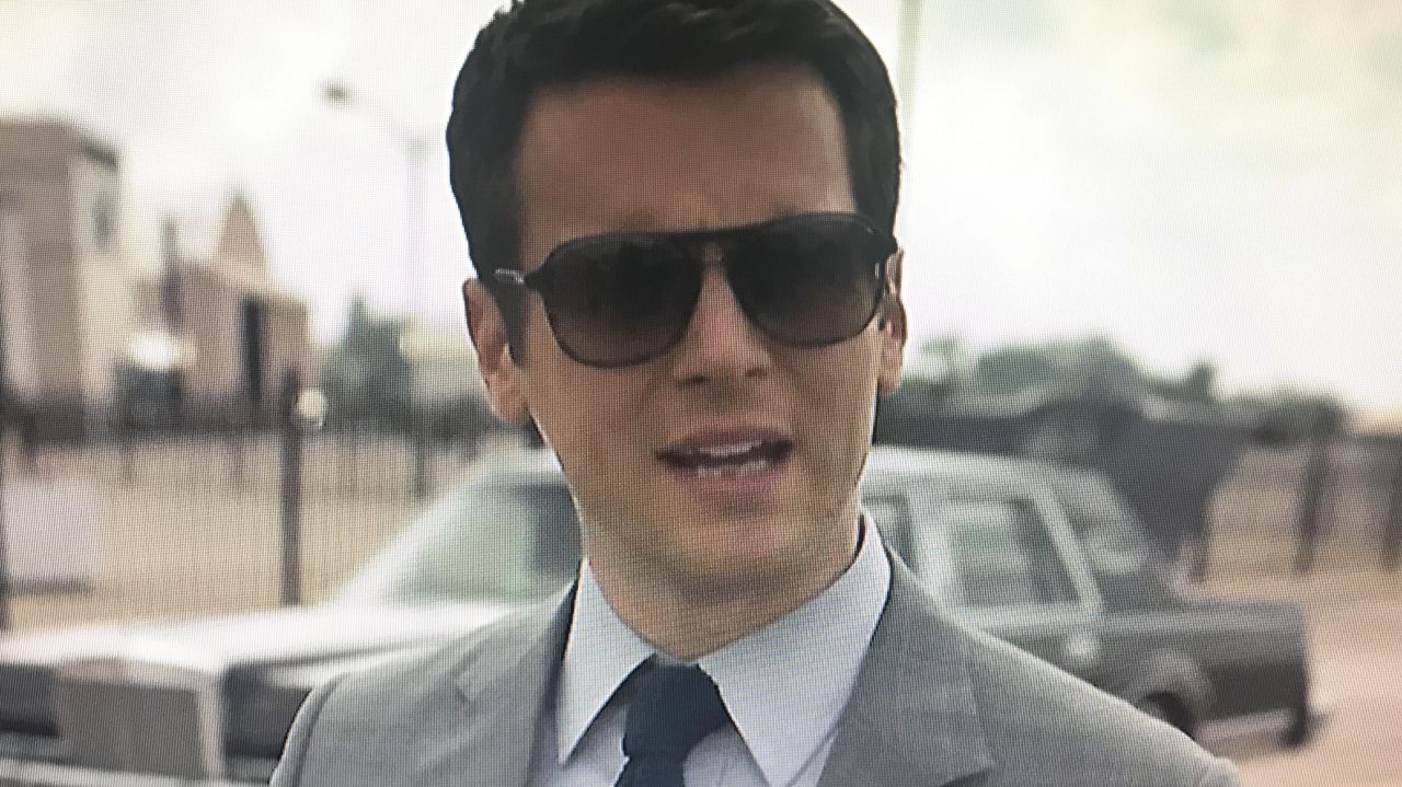 The glasses worn by Holden Ford (Jonathan Groff) in the series ...