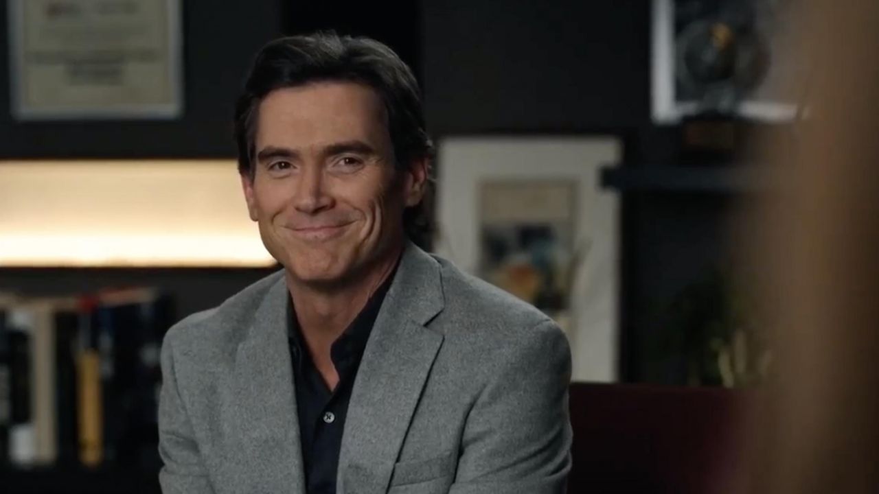 Grey Jacket worn by Cory Ellison (Billy Crudup) in The Morning Show ...