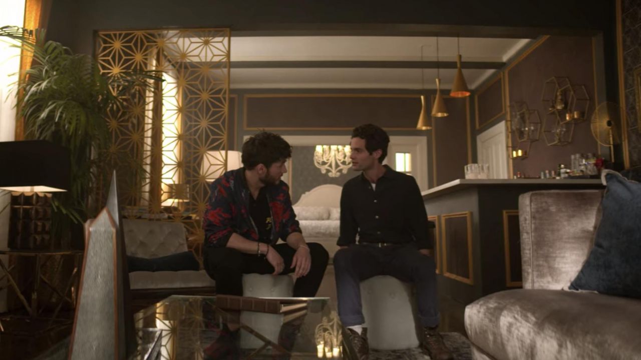 The bomber jacket in black and red Forty Quinn (James Scully) in the ...