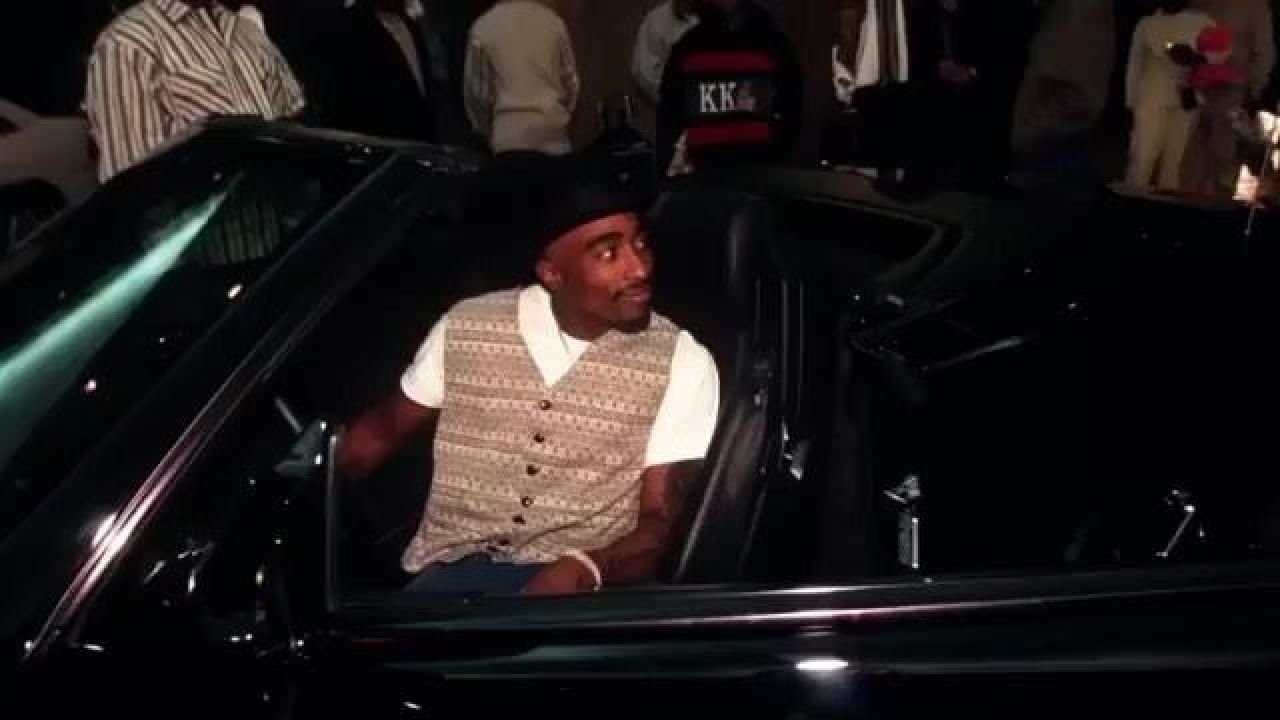 Printed Vest worn by Tupac Shakur on the Instagram account of @2pac ...