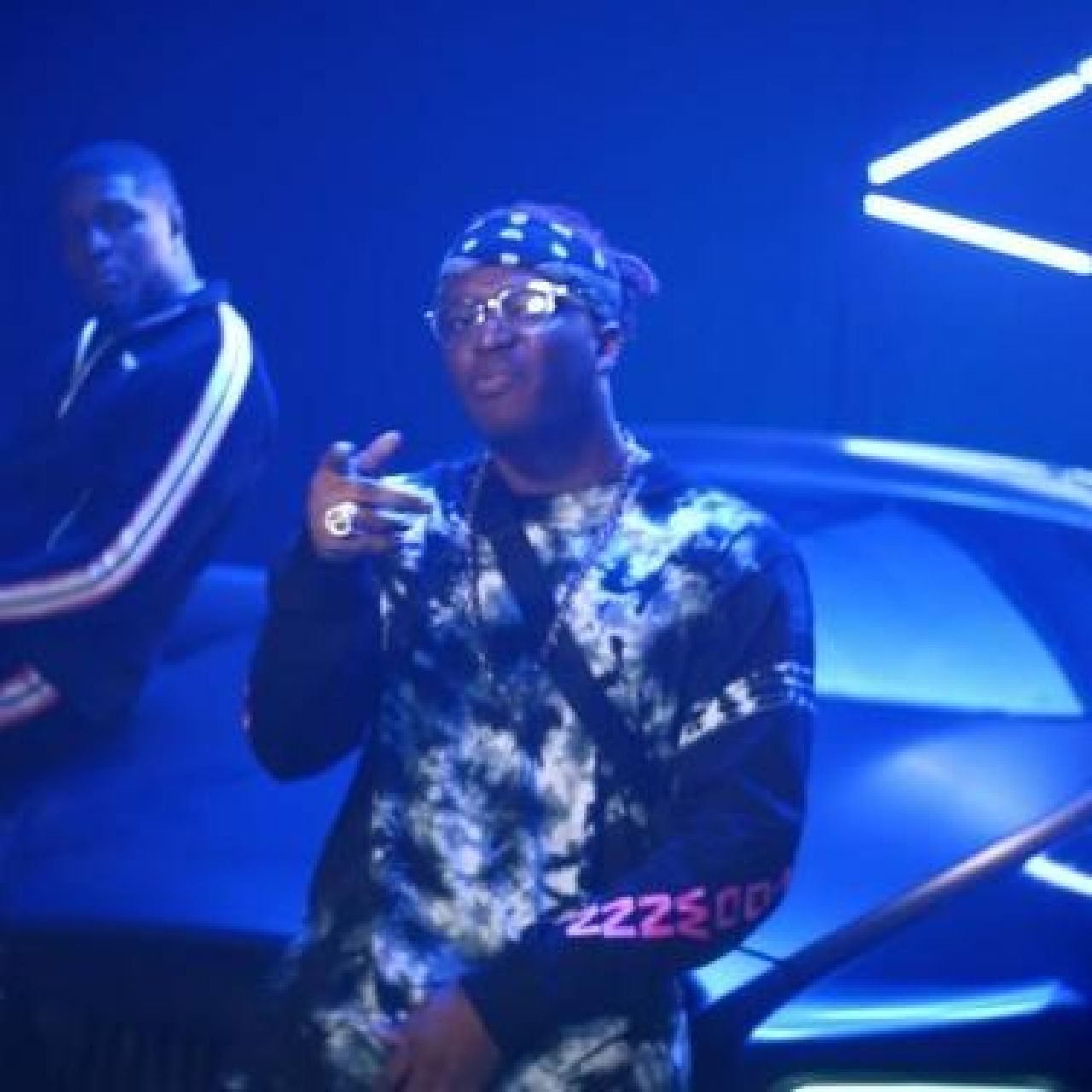 Sweater worn by Ksi on his Instagram account @ksi | Spotern