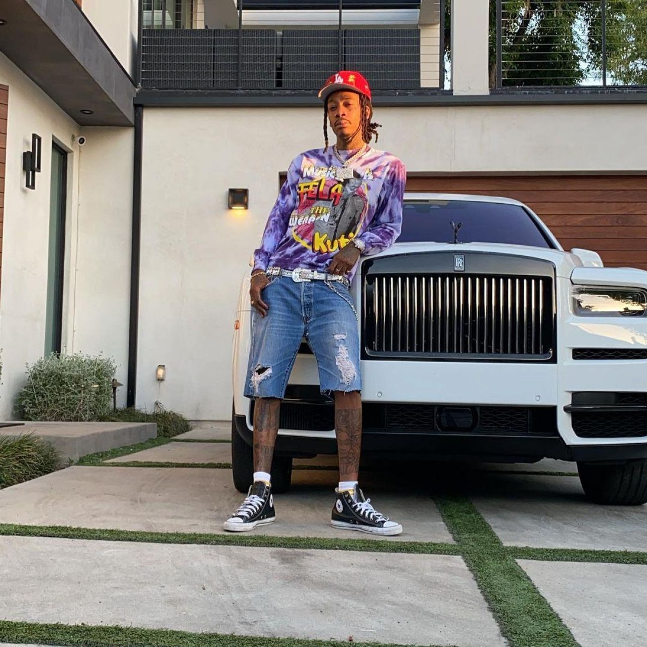 Ripped Jean Shorts of Wiz Khalifa on the Instagram account @wizkhalifa ...