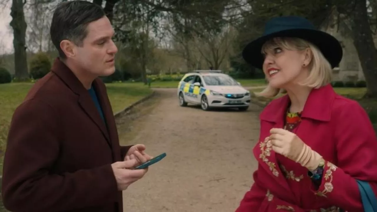 Pink coat with golden flowers brodery worn by Agatha Raisin (Ashley ...