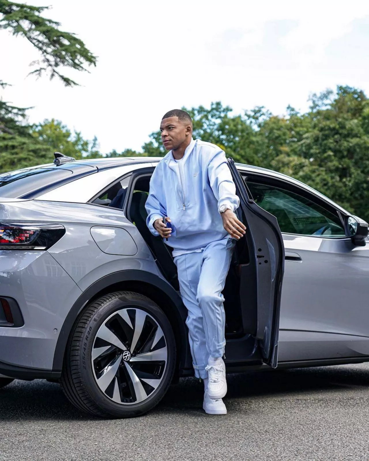 Nike Tracksuit worn by Kylian Mbappé at Clairefontaine and on his ...