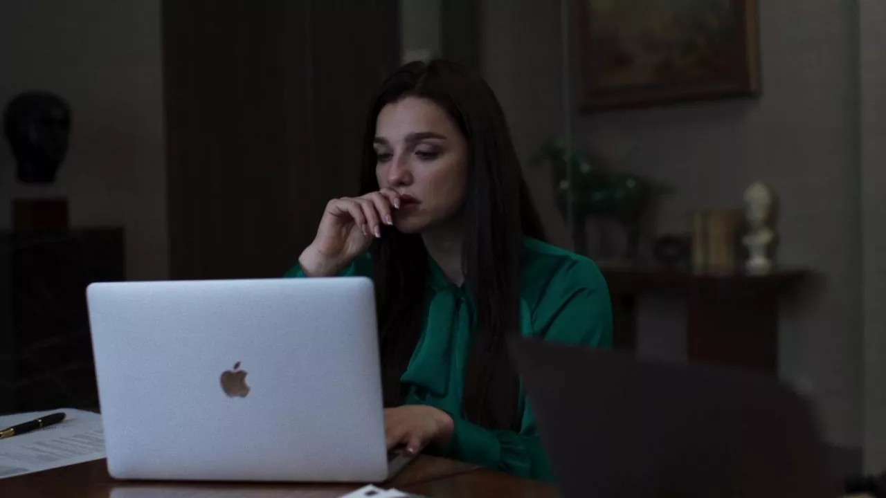 Green Necktie Blouse worn by Yasmin Kara-Hanani (Marisa Abela) as seen ...