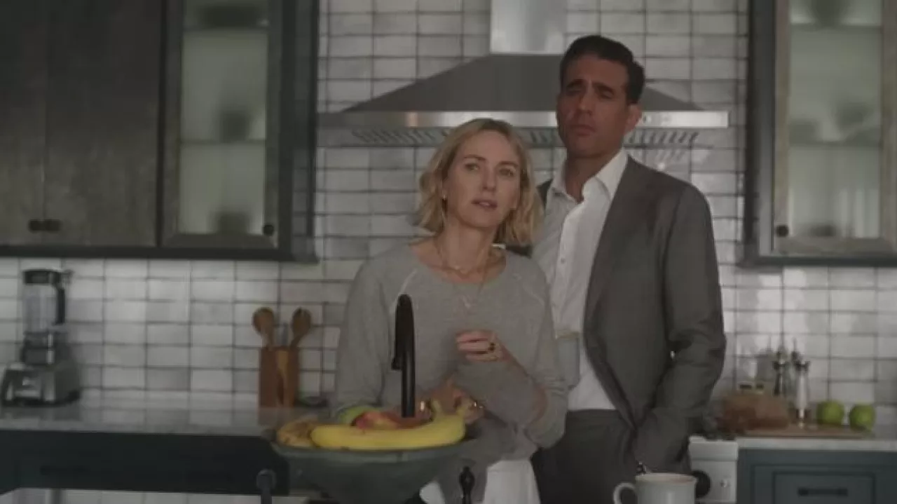 Grey long sleeve top worn by Maria Broaddus (Naomi Watts) as seen in ...