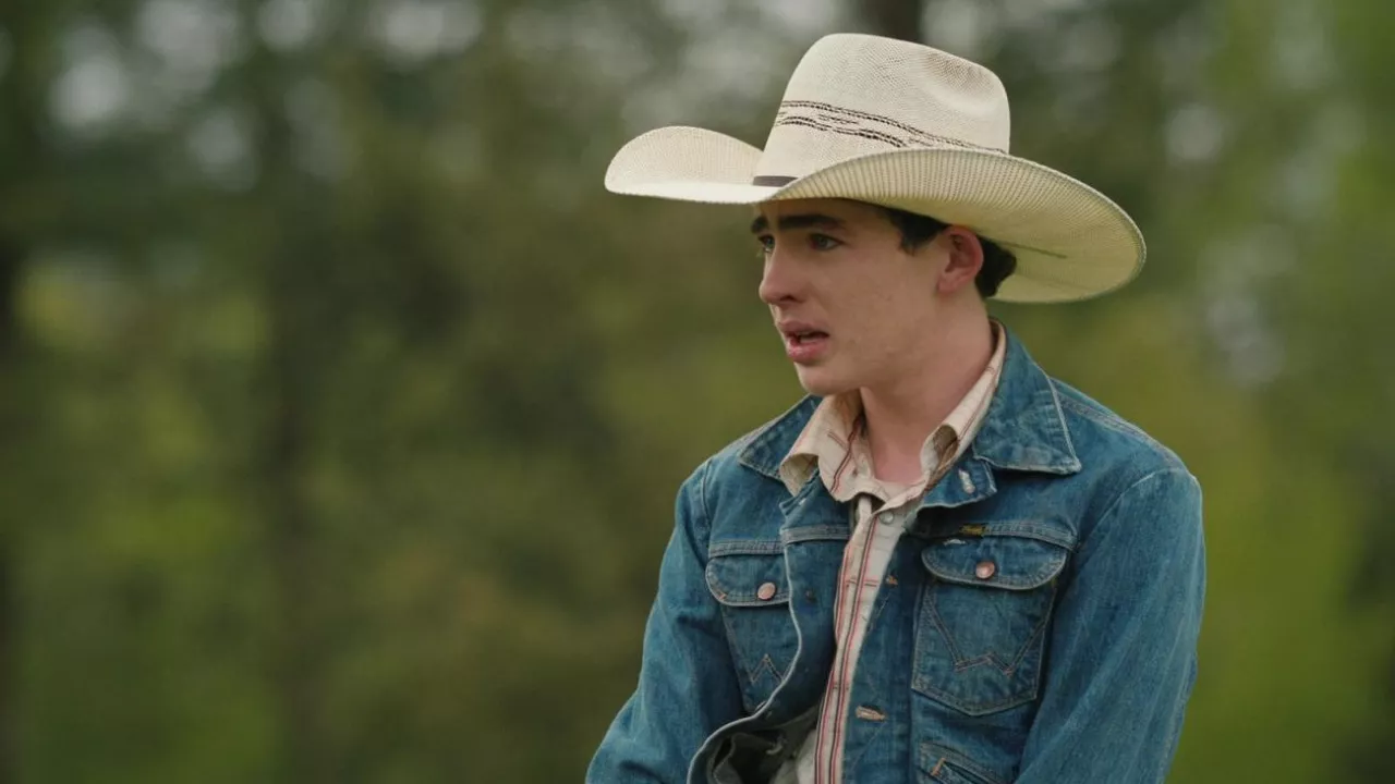 Straw hat worn by Carter (Finn Little) as seen in Yellowstone TV show ...
