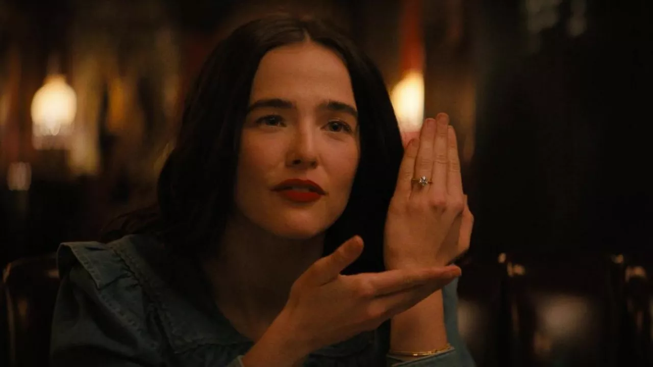 Tiffany & Co. Engagement Ring worn by Rachel Meyer (Zoey Deutch) as ...