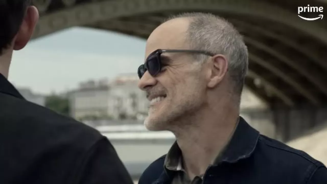 Sunglasses worn by Mike November (Michael Kelly) as seen in Tom Clancy ...