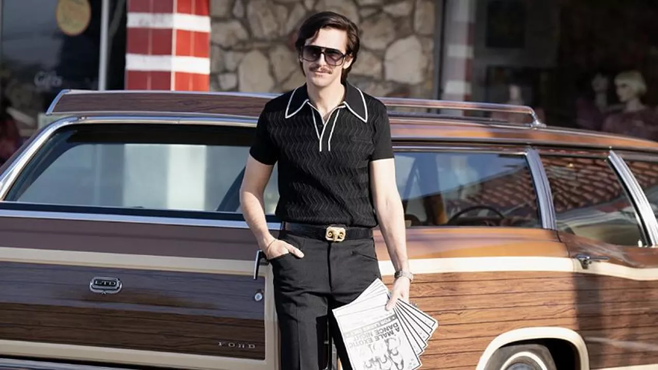 Black oversize collar polo shirt worn by Paul Snider (Dan Stevens) as ...