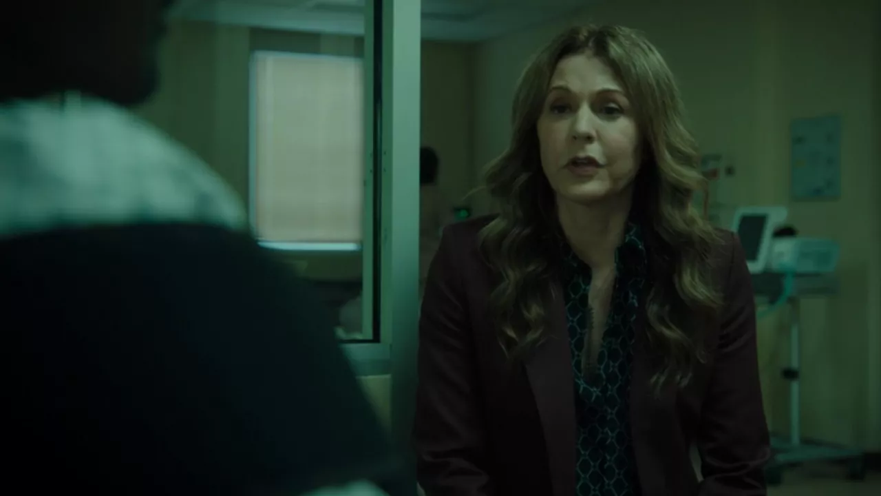 The geometric print blouse worn by Kit Voss (Jane Leeves) in The ...