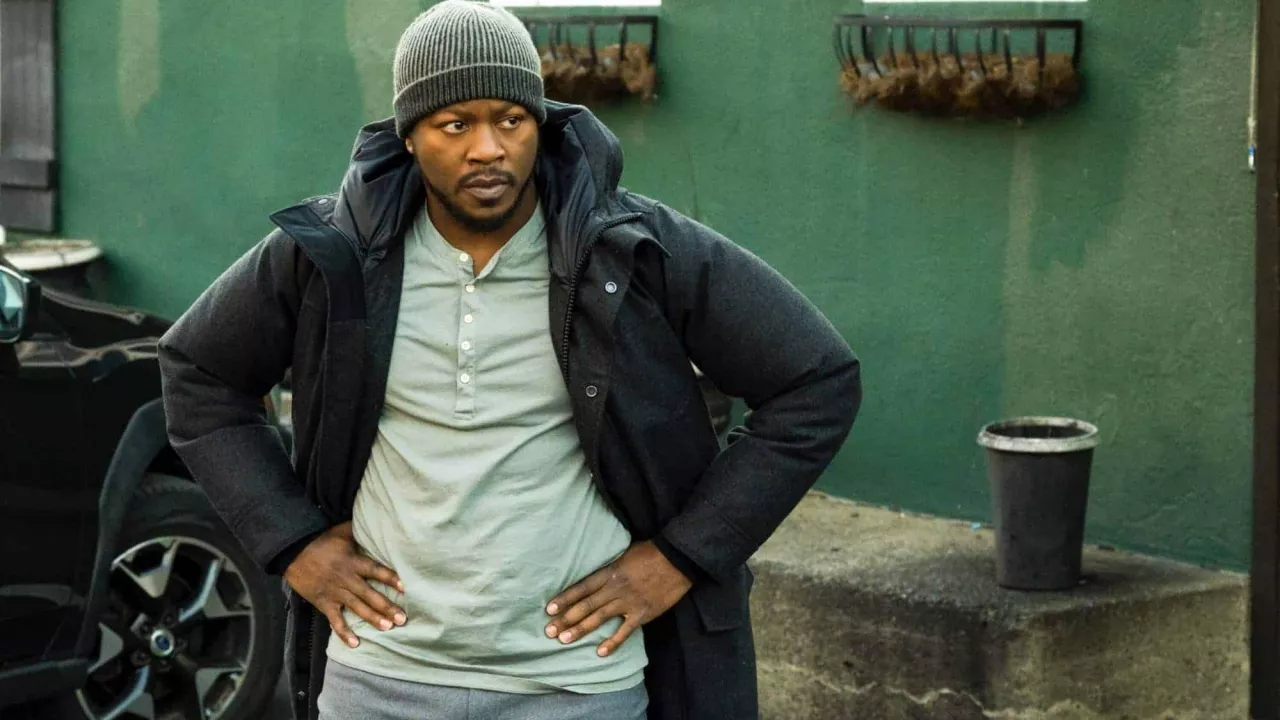 Mint green henley tee worn by Special Agent Ray Cannon (Edwin Hodge) as ...