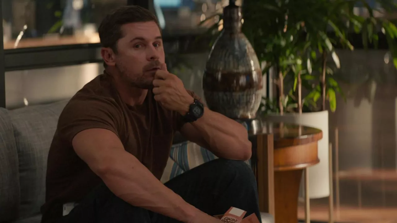 Casio G-shock digital watch worn by Charlie 1 (Linc Hand) as seen in ...